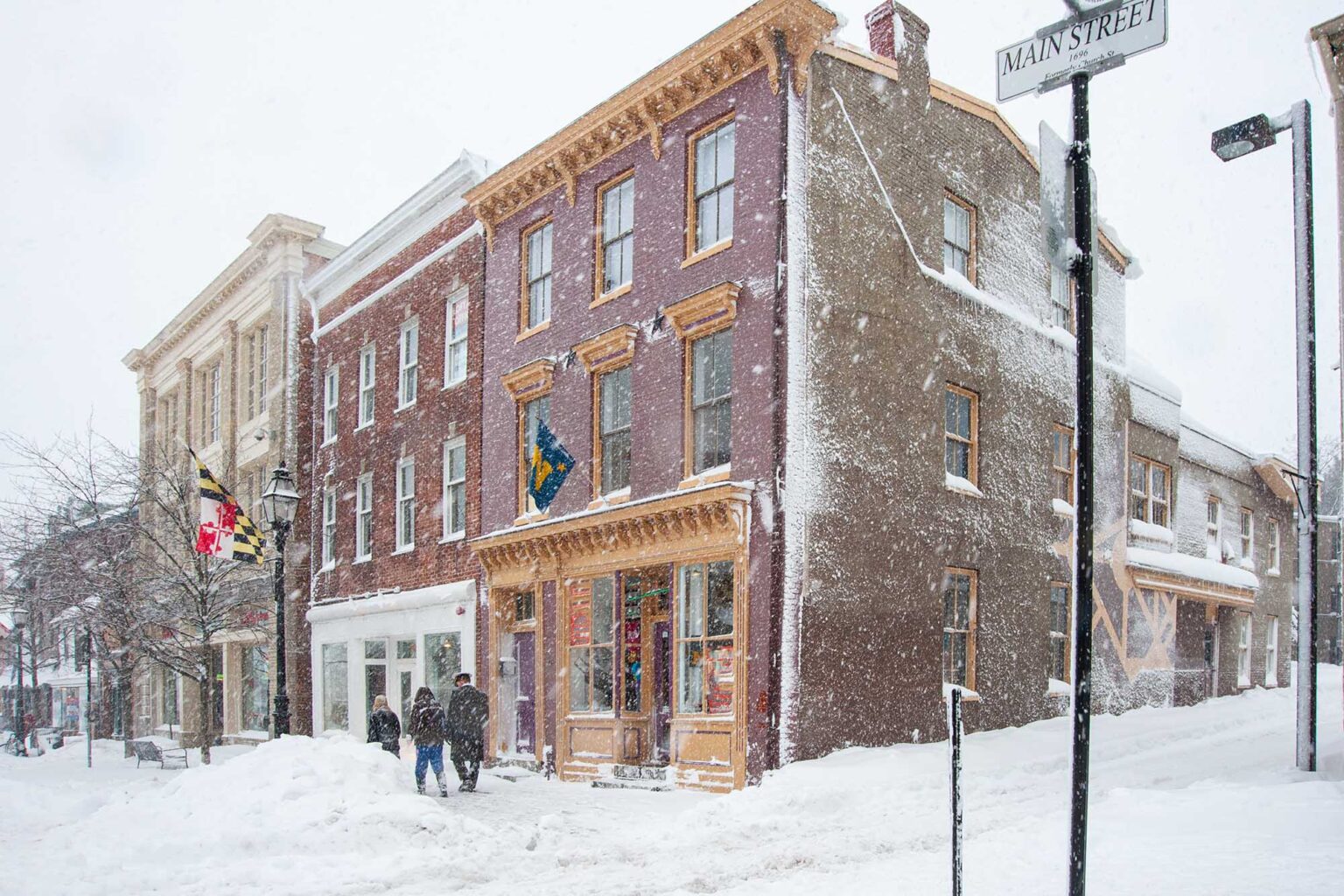 What is a Blizzard Warning? - The Weather Station Experts